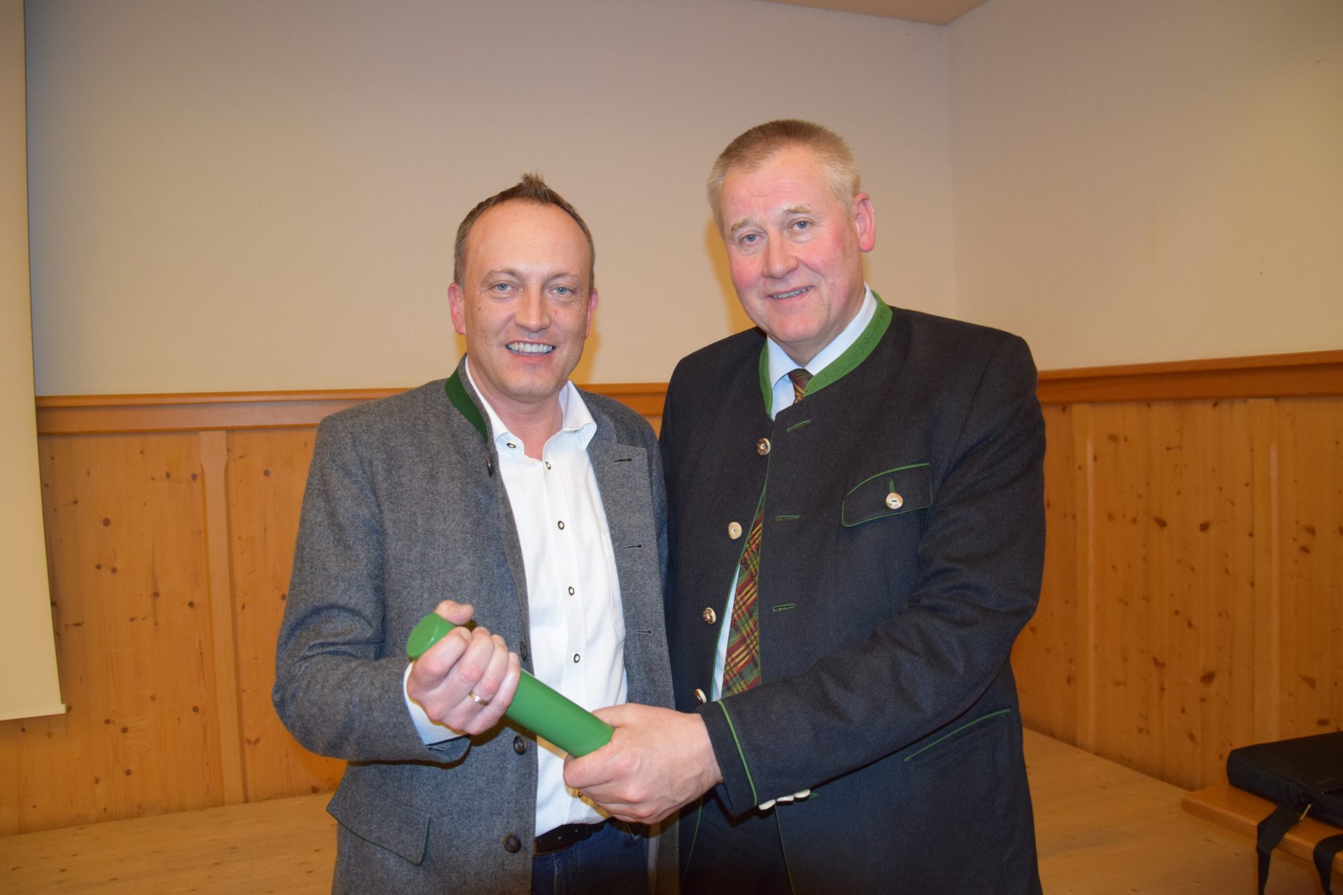 Karl Lackner übergibt „ÖVP-Staffelholz“ an Armin Forstner - Liezen